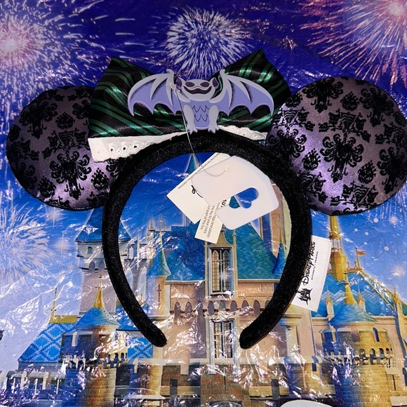 Disney | Accessories | Disney Haunted Mansion Wallpaper Gargoyle Ears ...